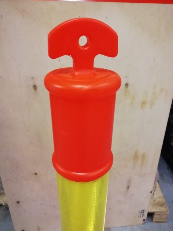 Trafikstolpe med reflex – din ultimata följeslagare